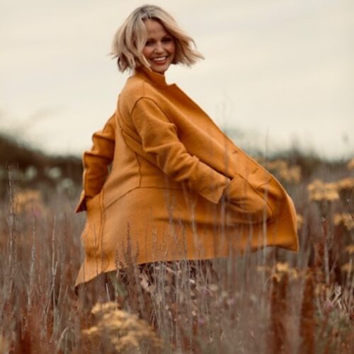 Abbey Saunders | Morello Bookings