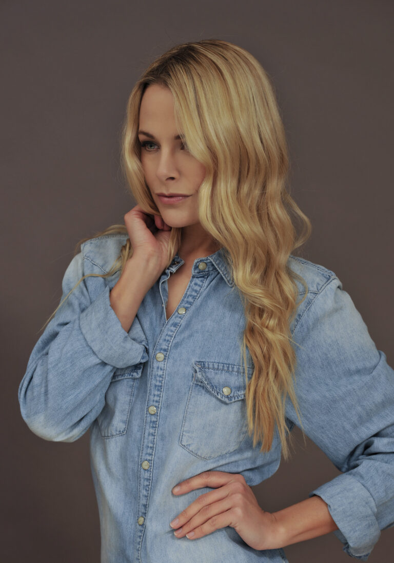 Danielle Holbrook | Morello Bookings