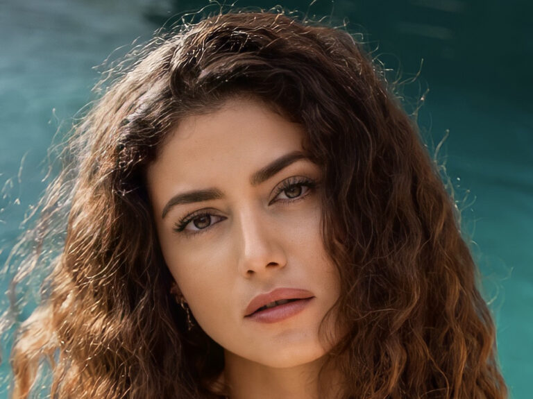 Sabrina Brown | Morello Bookings