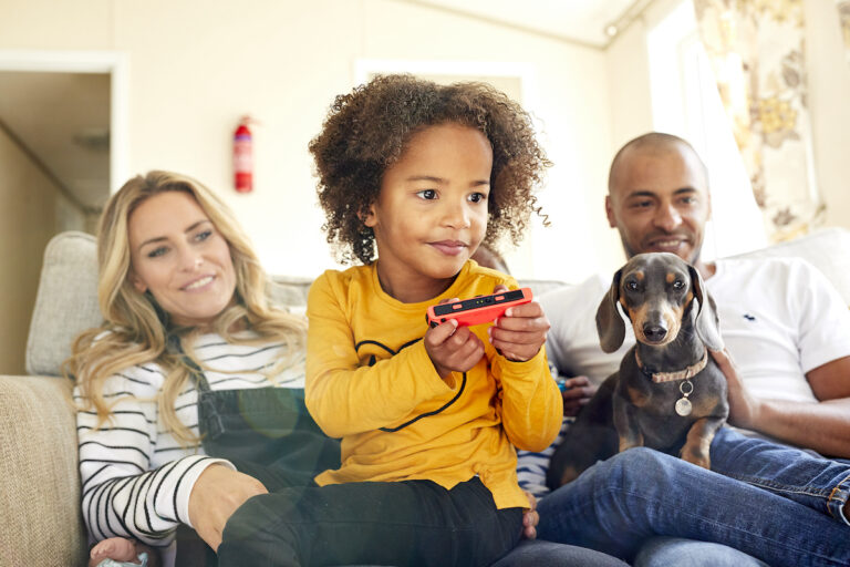 Aaron Family | Morello Bookings