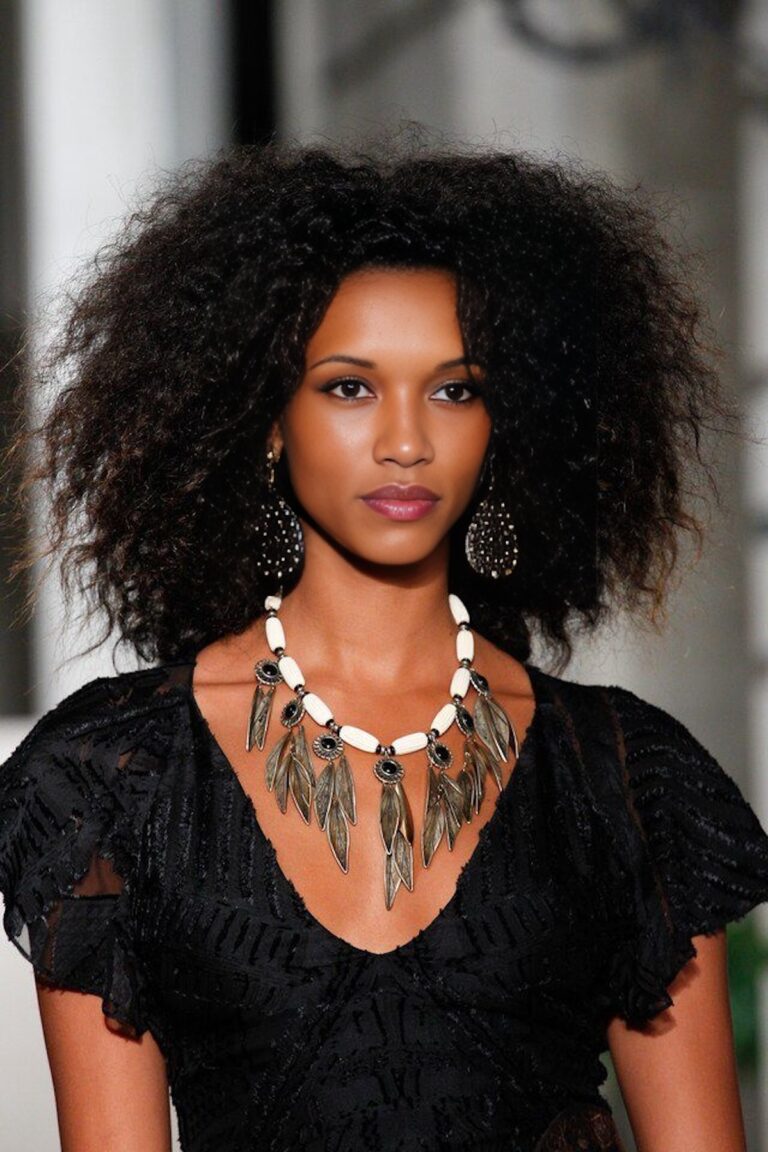 Isa Bell | Morello Bookings